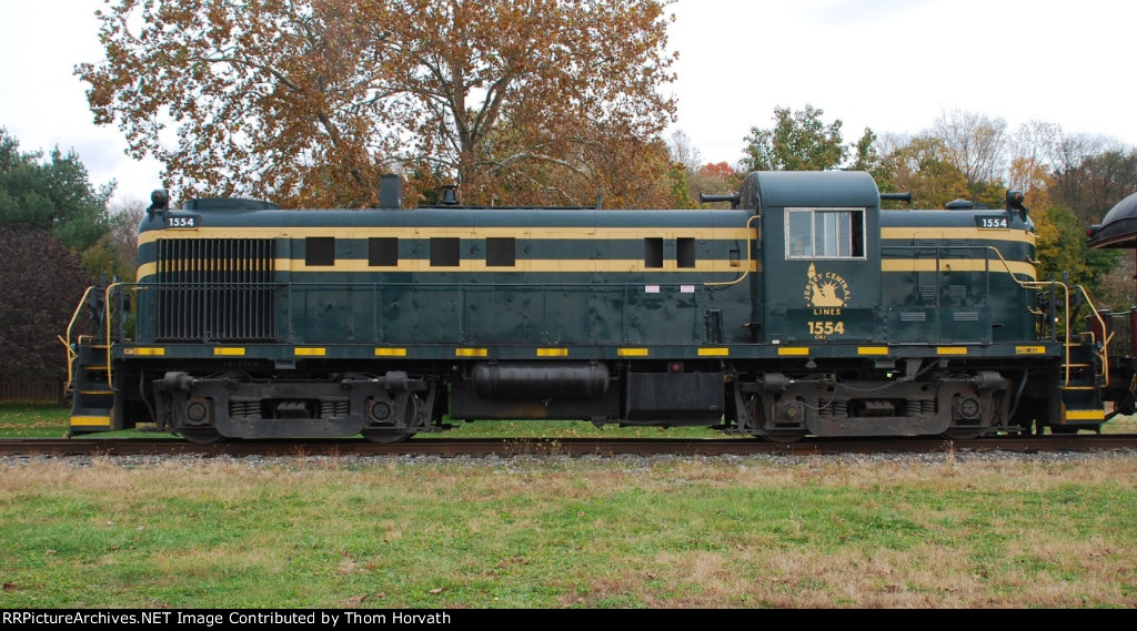 Roster shot of CNJ 1554 as it led a Steamtown excursion